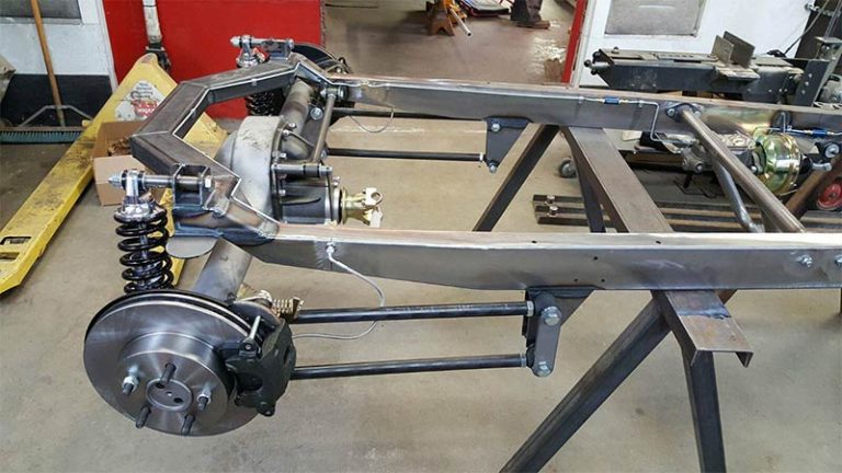 Canadian Hot Rods Inc. offering custom-built frames and chassis for ...